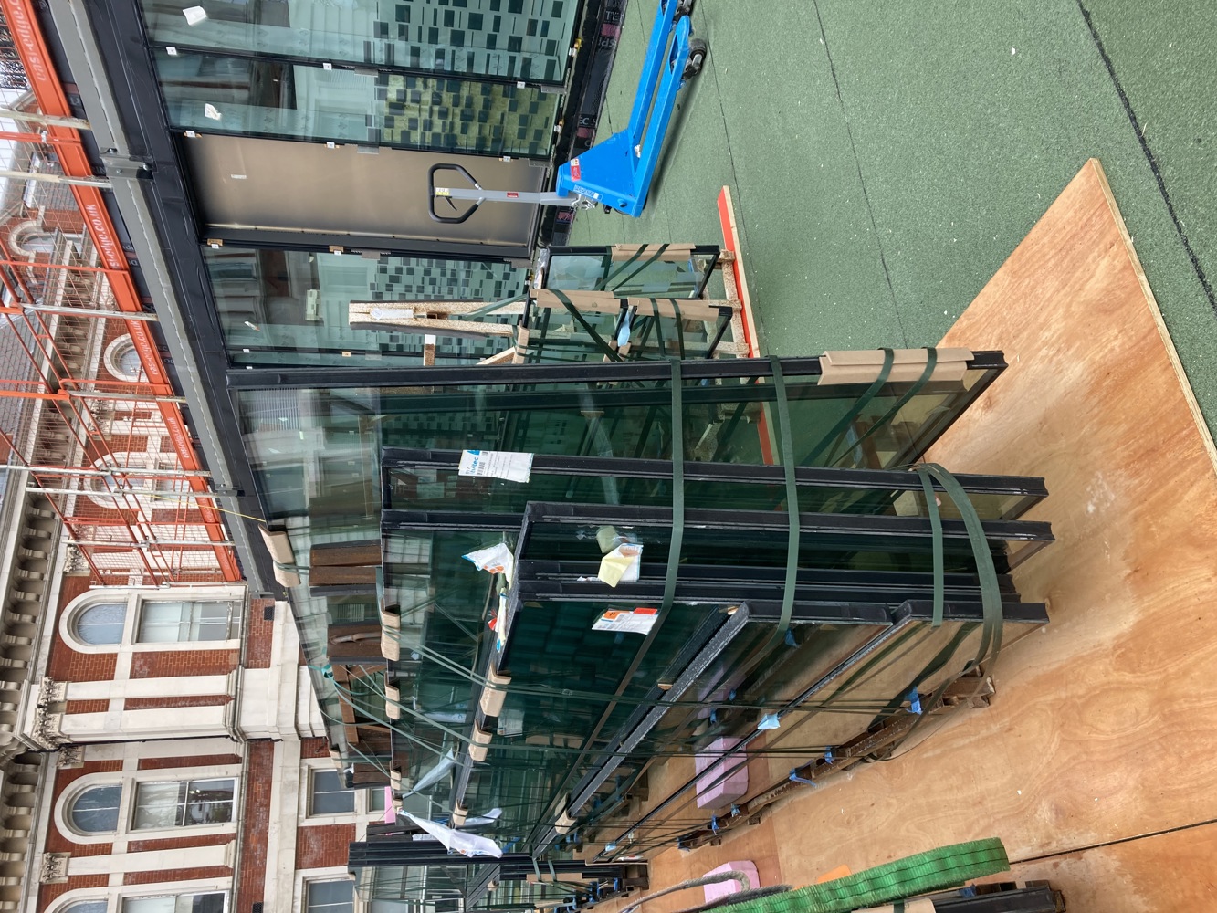 Flat Glass Storage and Handling