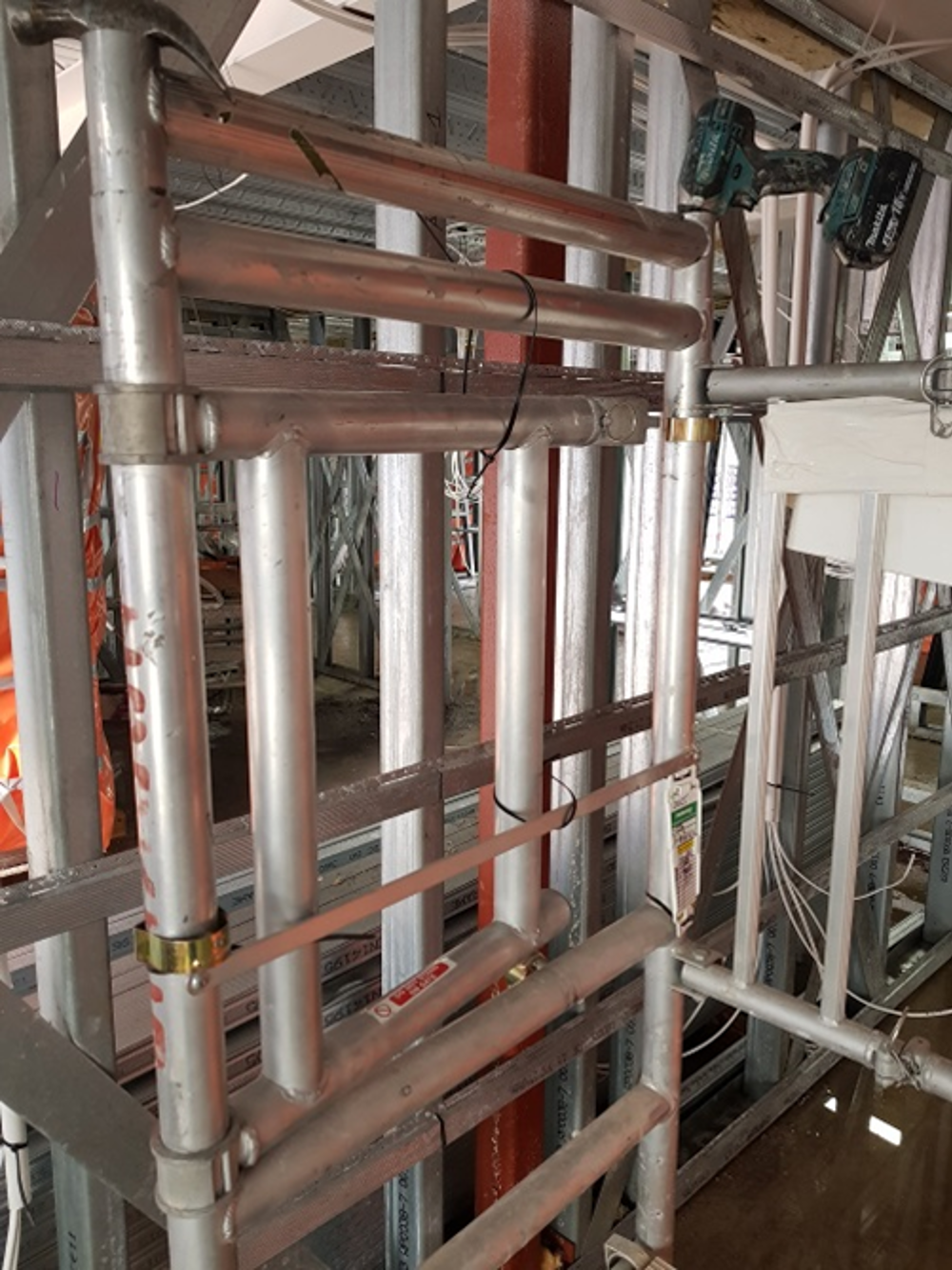 Podium Platform self closing gate