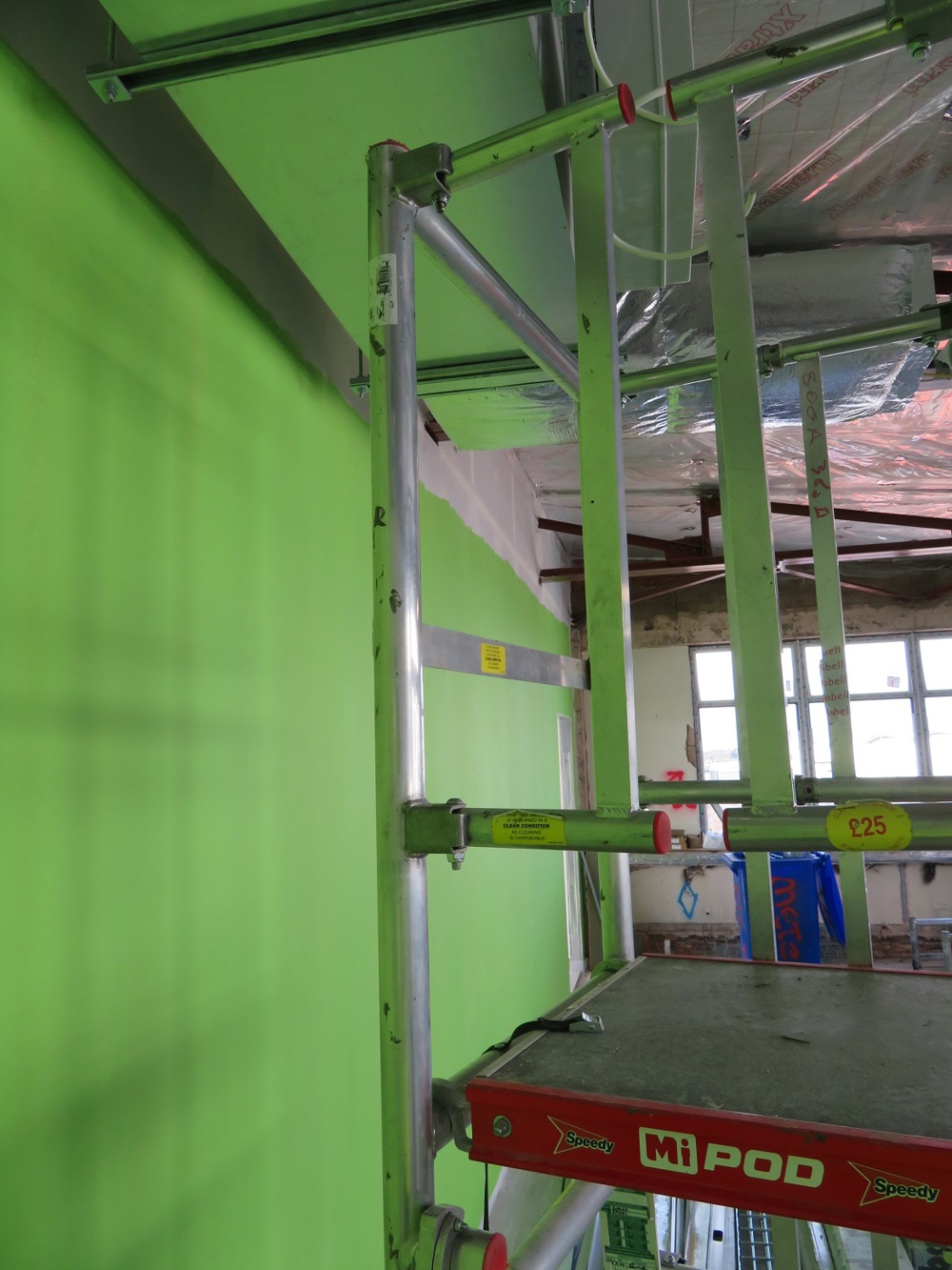 Podium Platform self closing gate