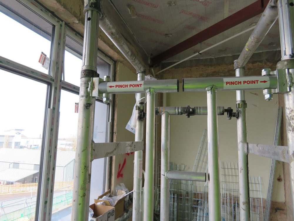 Podium Platform self closing gate